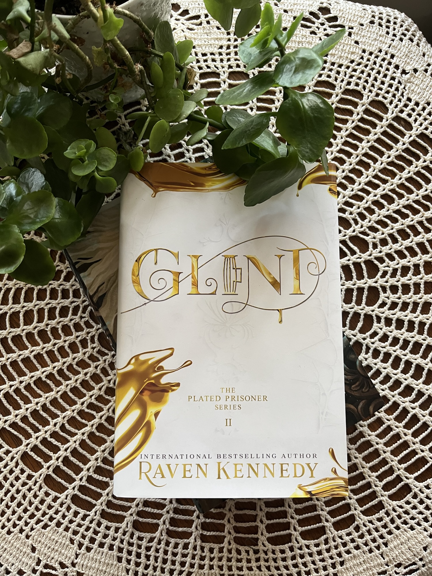 Book Review: Glint by Raven Kennedy – Worn Pages and Ink